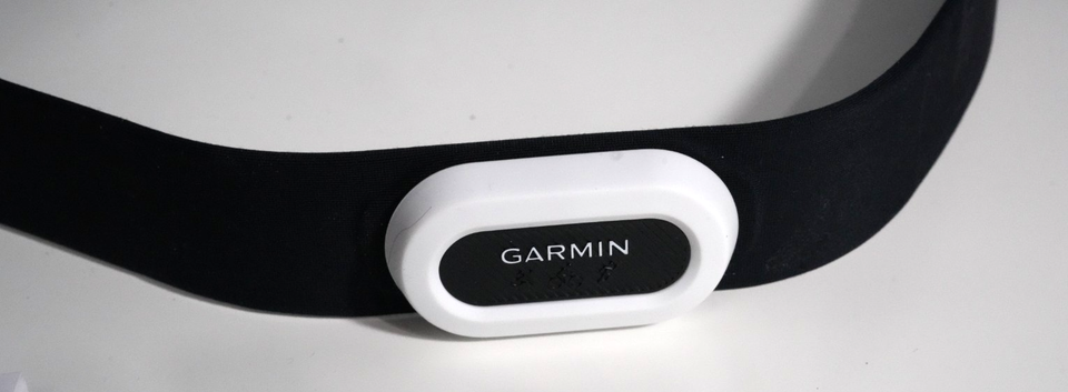 Garmin 010-13118-00 HRM-Pro Plus, Premium Chest Strap Heart Rate ...