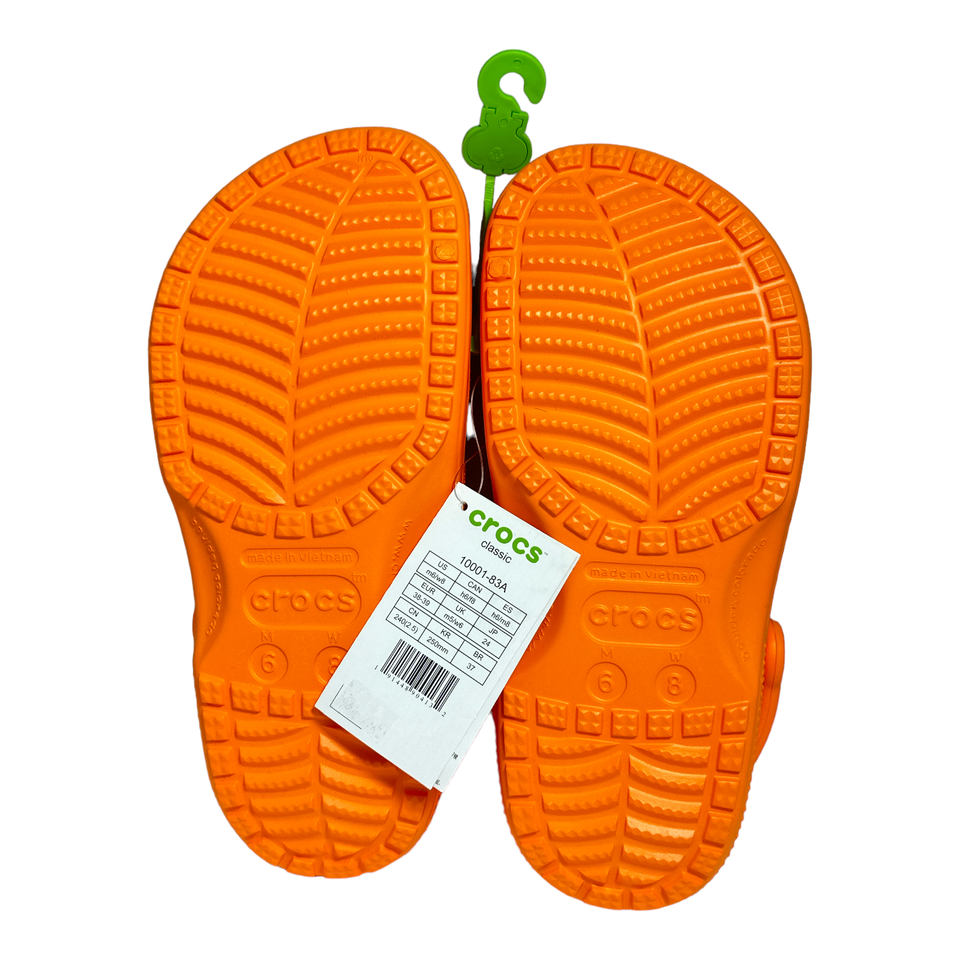Crocs Adults Unisex Classic Clogs In Orange with Pins M6/W8 New | eBay