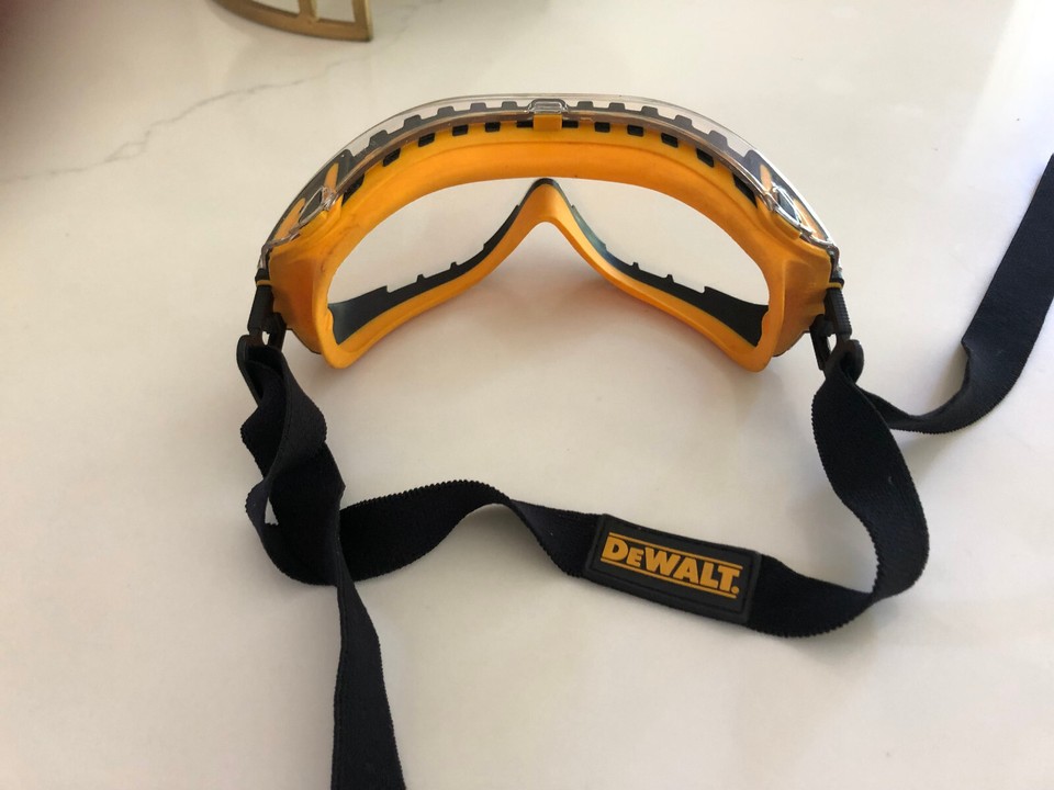 Safety Glasses Worker's Eye Protection Dewalt Concealer Dual Mold ...