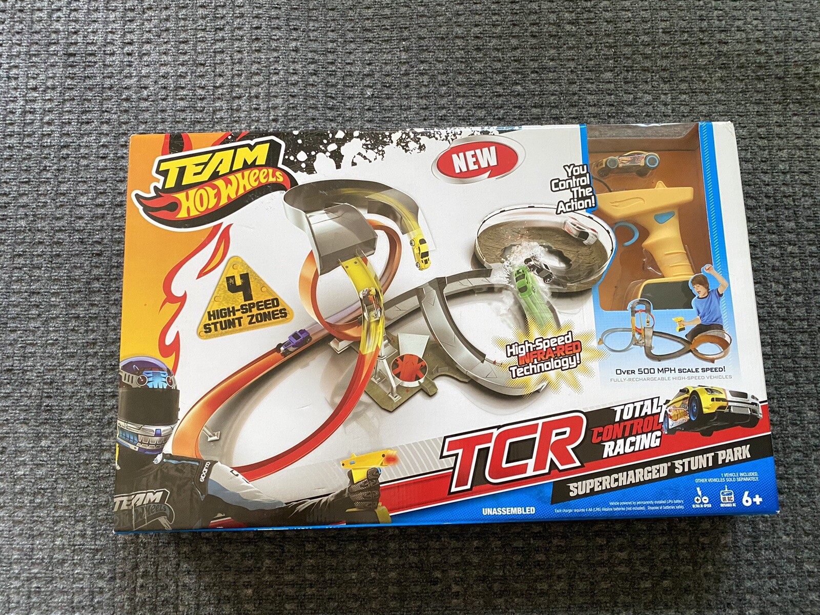 Hot Wheels Team Hot Wheels Total Control Racing Stunt Park New Factory ...