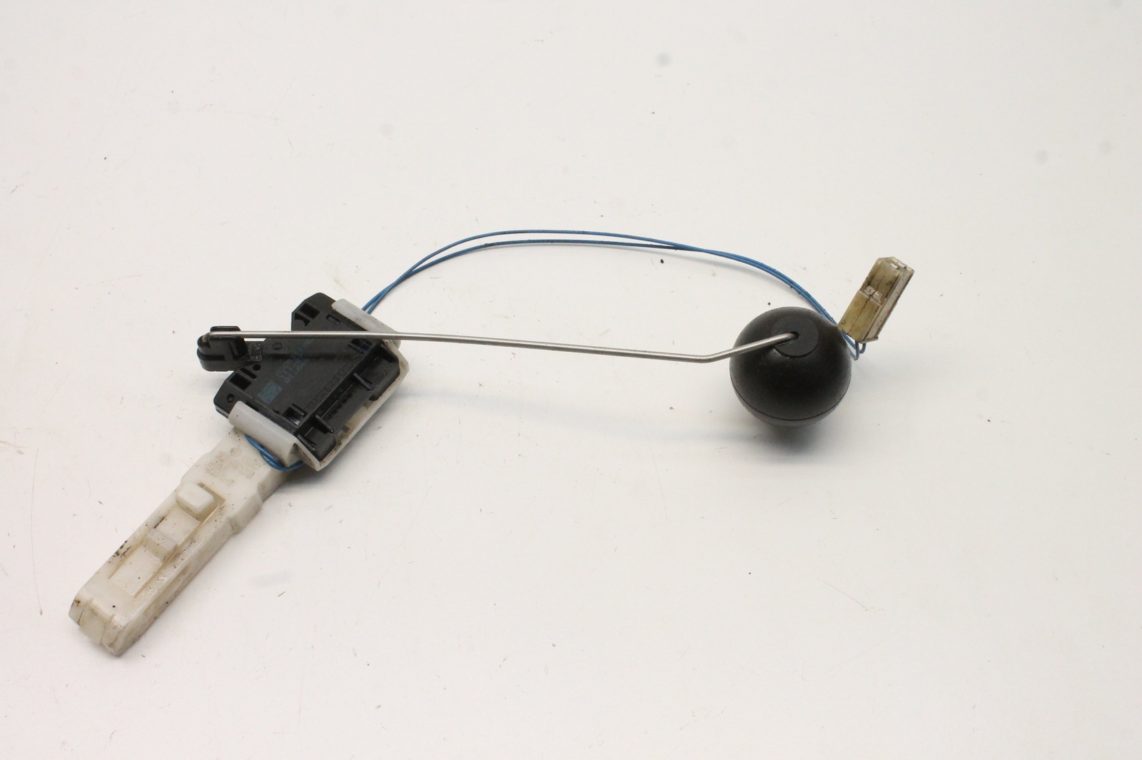 AUDI Q7 4L 3.0 TDI quattro Fuel level sensor 7L8919673 Diesel 171kw ...