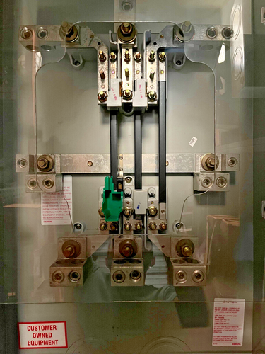 Landis and Gyr, Siemens, 480 Amp Continuous, 600 V, 3R Meter Box, 9817 ...