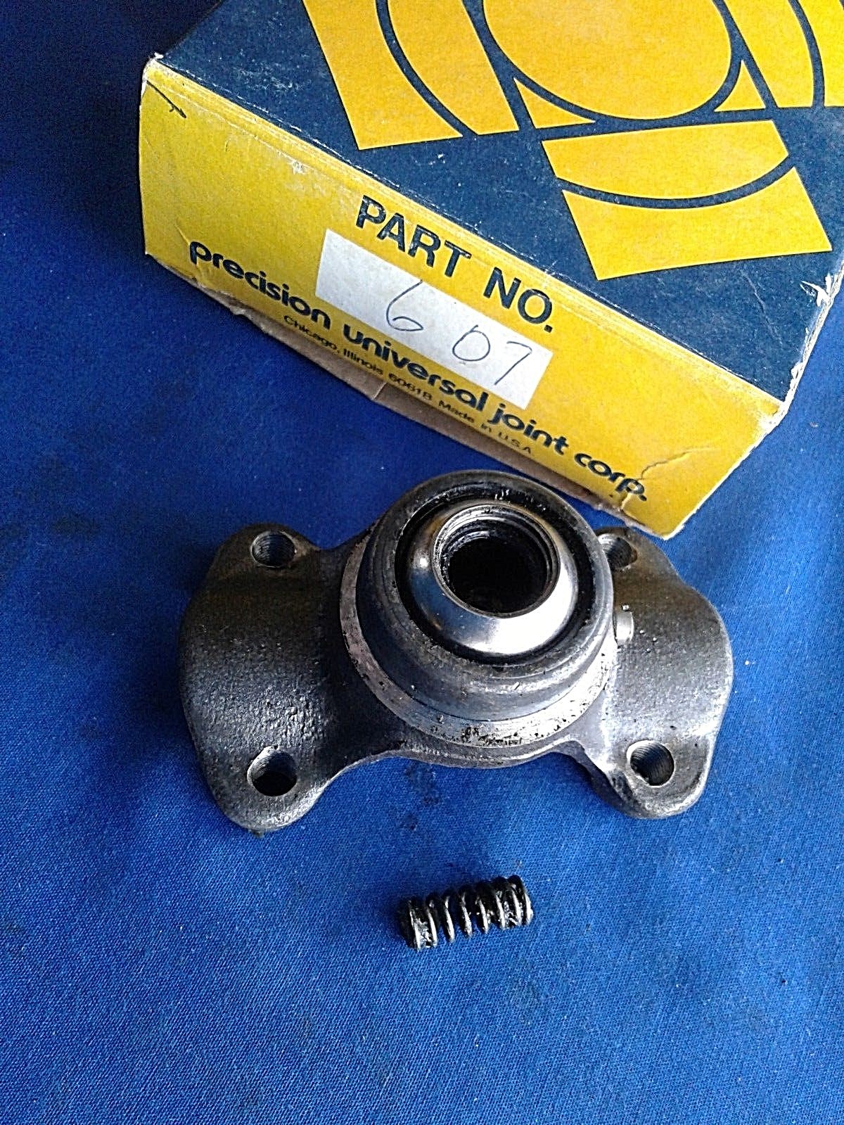 4WD Precision Universal Joint Corp Centering Yoke Kit # 607 Mopar AM GM ...