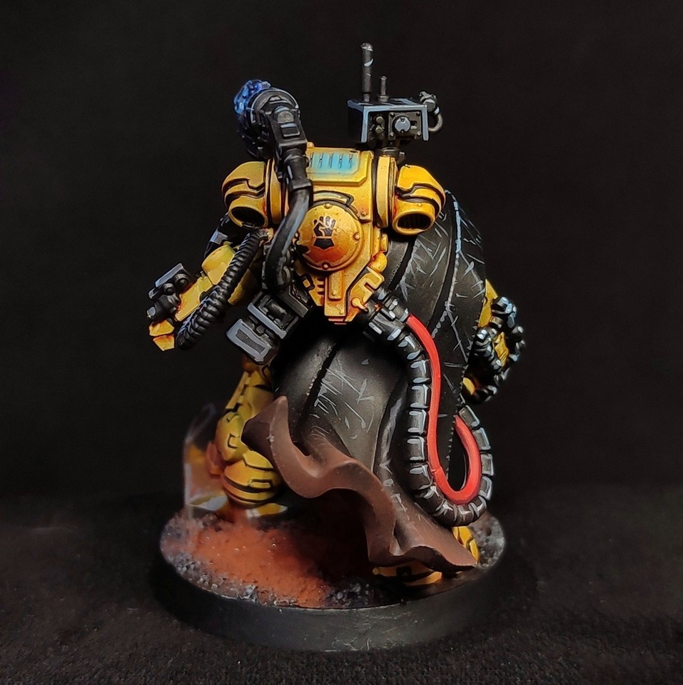 Tor Garadon Imperial Fists painted Warhammer 40k Primaris Space Marines ...