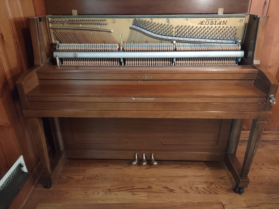 UPRIGHT PIANO Cable Aeolian 1978 Walnut Wood, piano bench w/storage, No ...