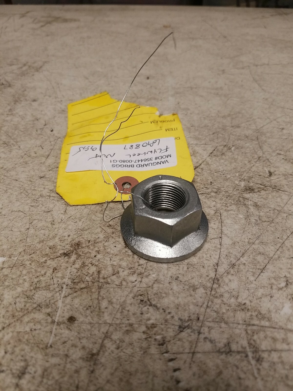 BRIGGS AND STRATTON VANGUARD 356447-0080-G1 FLYWHEEL NUT 690887 | eBay