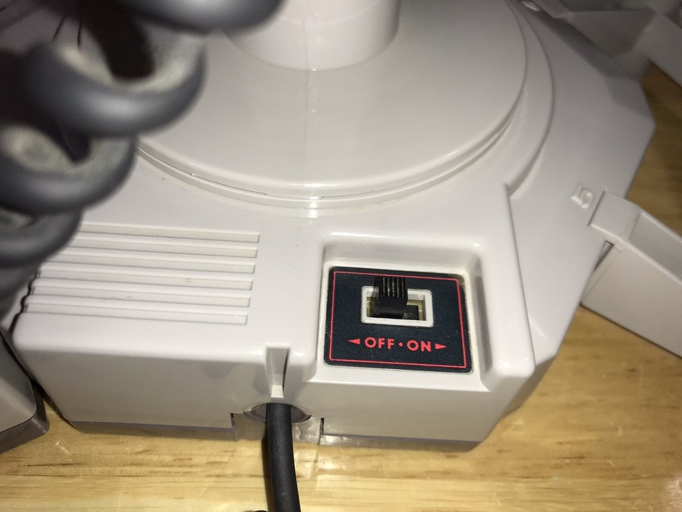 1985 Nintendo ROB Robot SERVICED+TESTED Complete R.O.B. from NES Deluxe ...