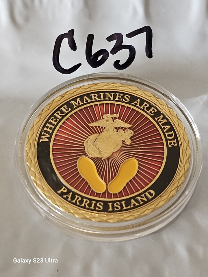 UNITED STATES MARINE CORPS PARRIS ISLAND, SC USMC CHALLENGE COIN C637 ...