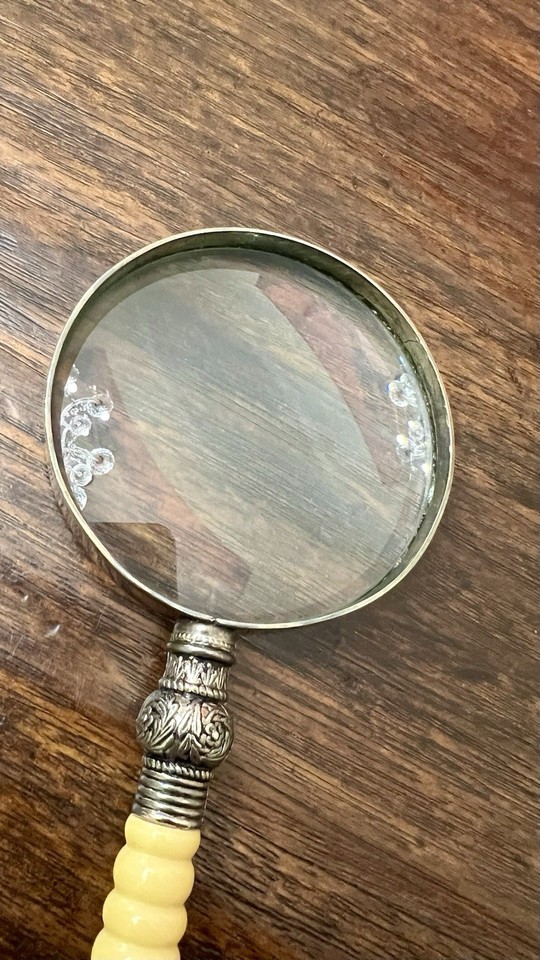 VINTAGE 9 INCH SILVER TONE HAND-HELD 3 1/2 INCH MAGNIFYING GLASS W ...