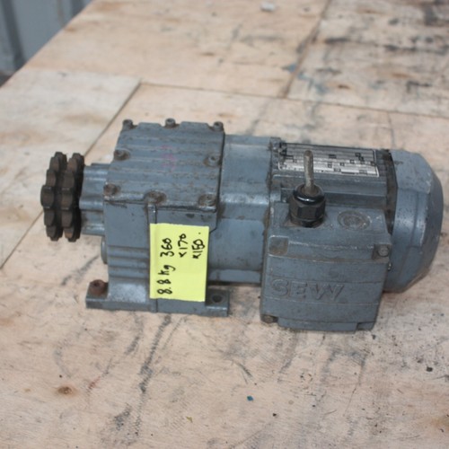 SEW Eurodrive 3 phase 0.12kW motor R17 DR63S4 81.64:1 ratio Gearbox ...