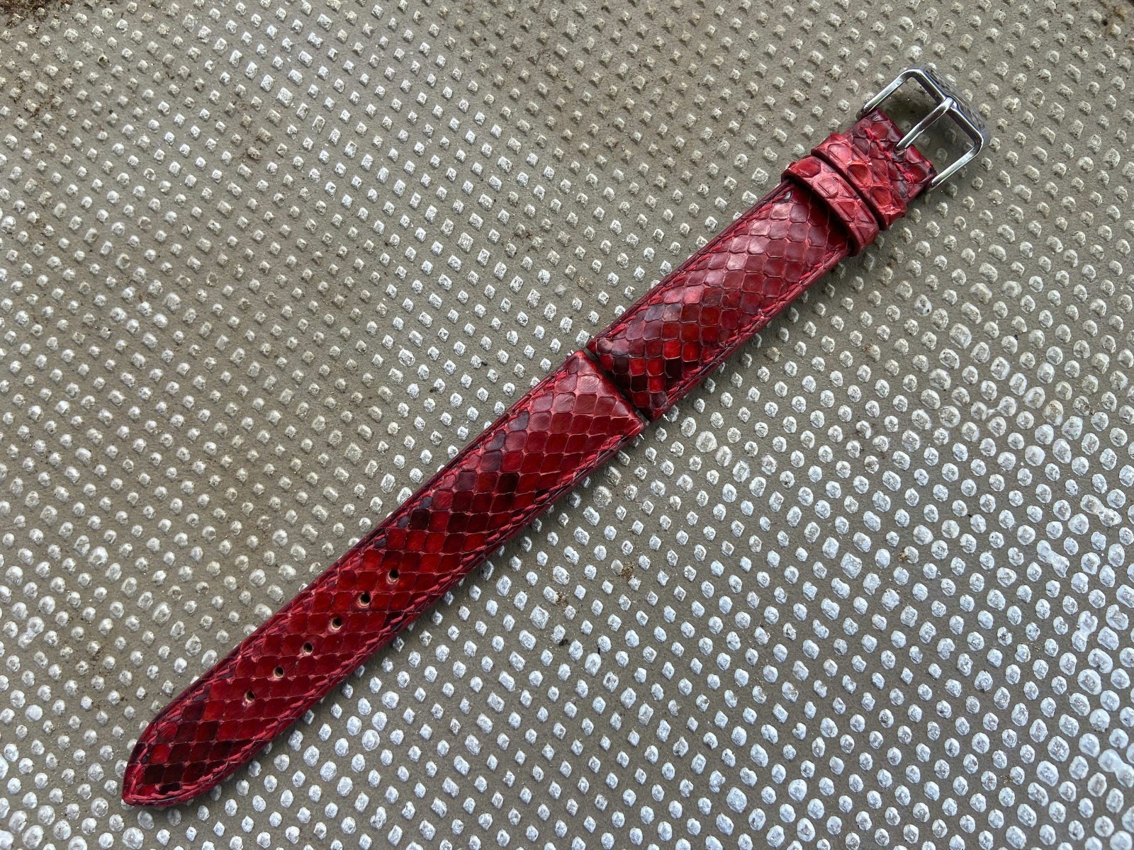 26mm 24 23 22 21 20 19 18 17 16 15 14 red black Snake Leather Watch ...