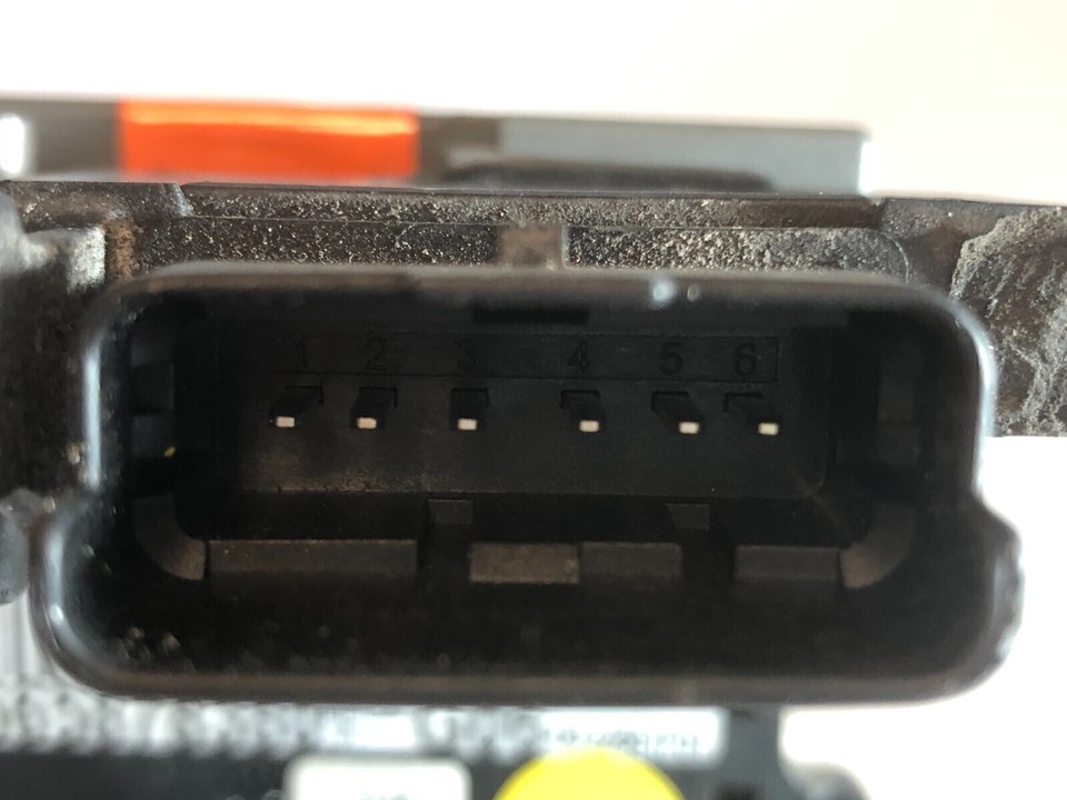 2011 CITROEN C4 BATTERY PROTECTION MANAGEMENT FUSE BOX MODULE ...