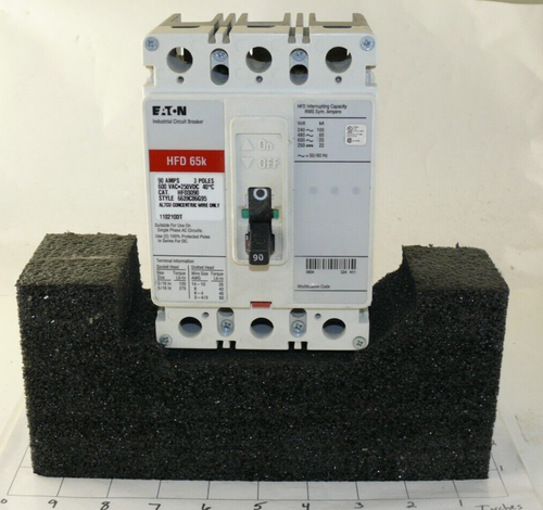 Eaton HFD3090 90 Amp 3 Pole 600 VAC 65k Red Label Circuit Breaker | eBay