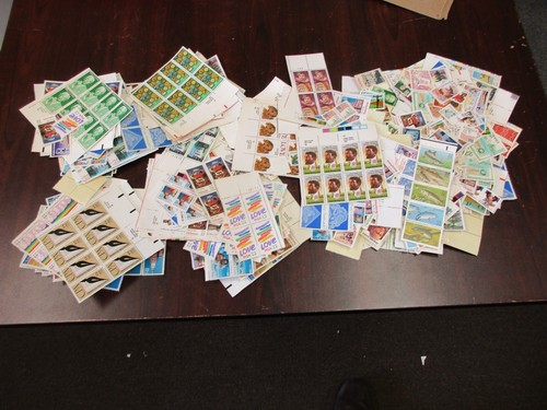 Discount Postage, 5000, 22 cent USPS stamps, Face Value $1100.00, Mint ...