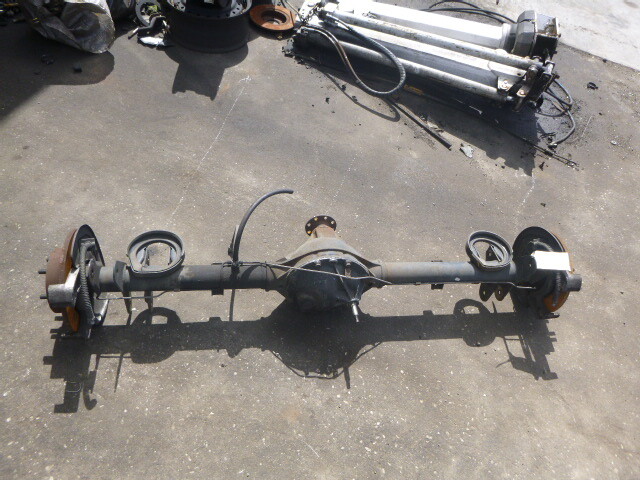 FORD EB / ED FALCON / FAIRMONT SEDAN DIFF 3:23:1 RATIO NON LSD 8/91 - 8 ...