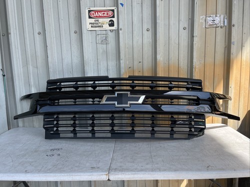 2019 2020 2021 Chevrolet Silverado 1500 Grill Used Oem 84493318 | eBay
