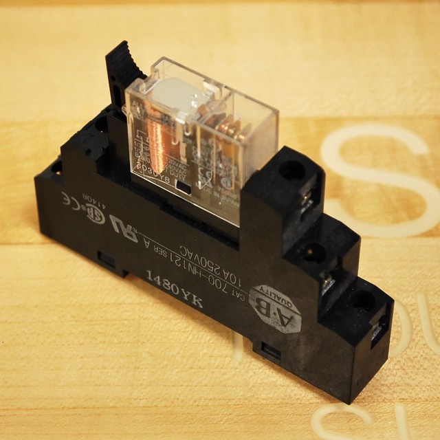 Allen Bradley 700-HK36A1 Series A Relay, 10 Amp 120V, w/ 700-HN121 ...
