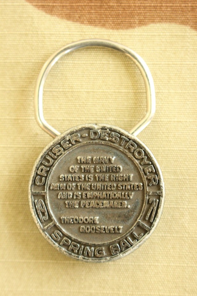 USN US NAVY ALL RANKS RATES NO RUST PROPERTY KEY FOB TAG WITH CHAIN AND ...