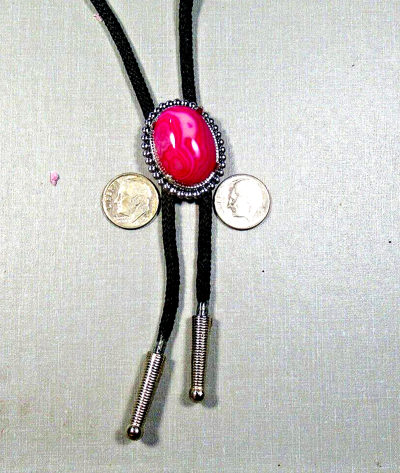 Bolo western tie 25x18mm ruby red Agate cabochon. Silvered metal slide ...