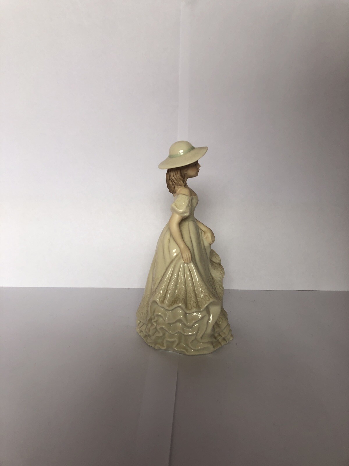 The Regal Collection Figurine (P073, Romance) | eBay UK