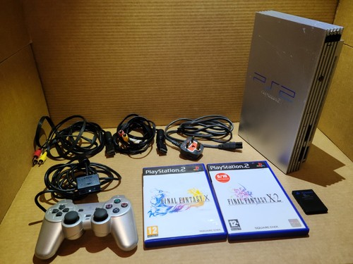 Sony PlayStation 2 PS2 - PAL - Silver Console FFX & X2 Bundle - Tested ...