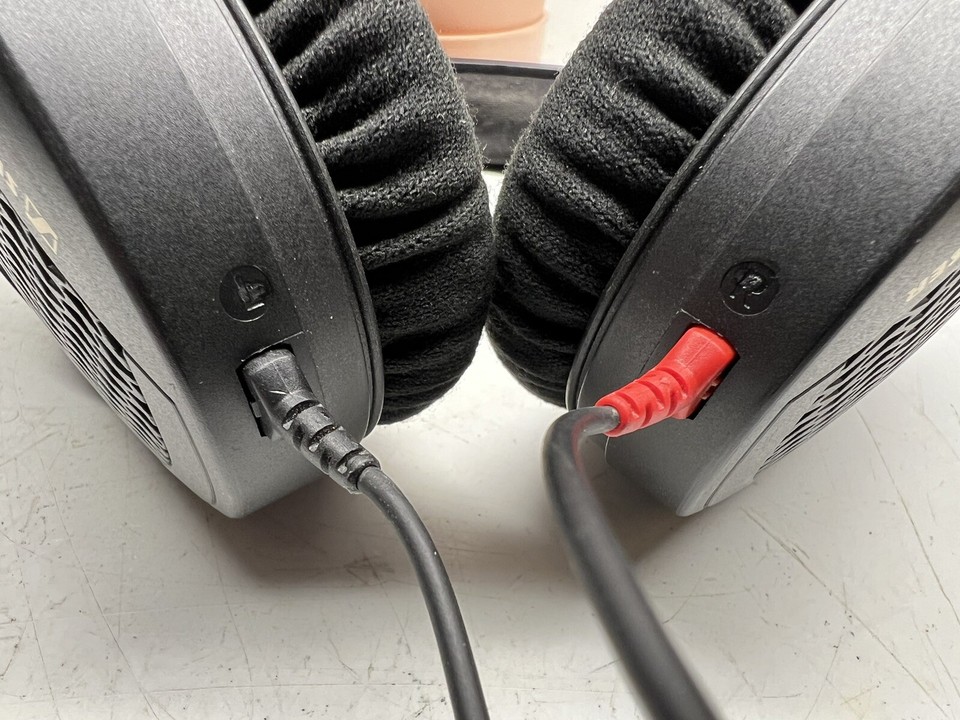 Sennheiser HD 525 Over-Ear, Audiophile Headphones, Tested & Working. | eBay