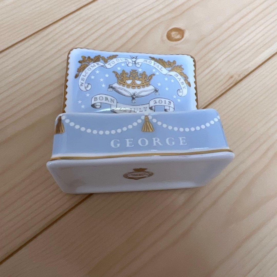 Royal Collection Trust Royal Baby Born July 2013 Prince George Trinket ...