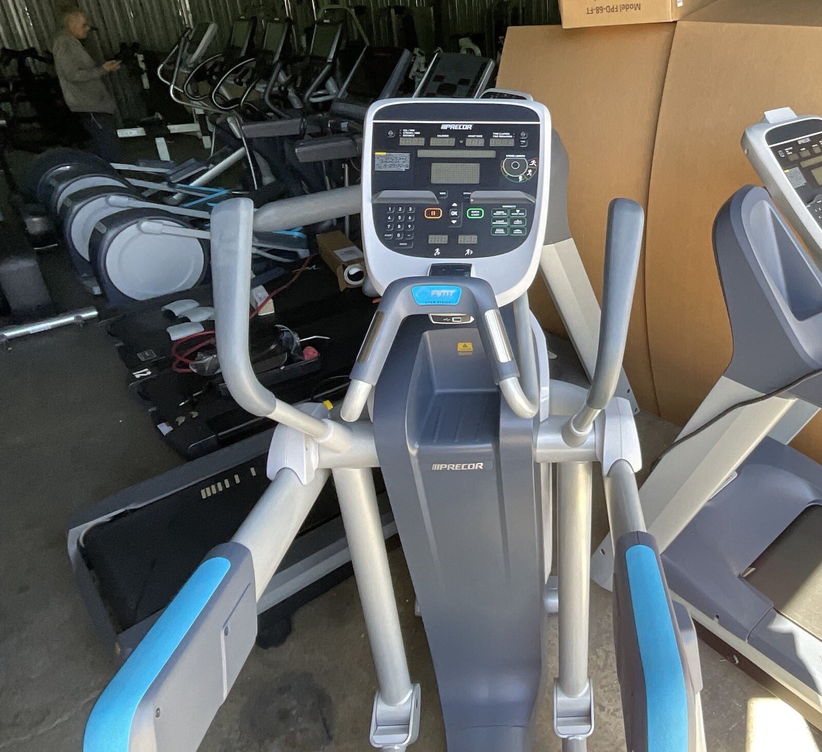 Precor AMT 835 with Open Stride Adaptive Motion Trainer P30 Console | eBay