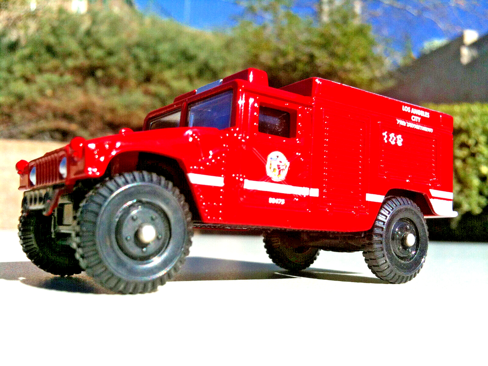 Corgi AM General HMMWV Hummer Los Angeles Fire Dept Fighting Machine 1: ...