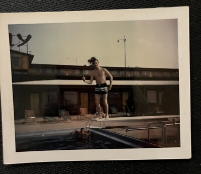 FOUND VINTAGE PHOTO PICTURE Man Diving In A Swimming Pool Off The ...