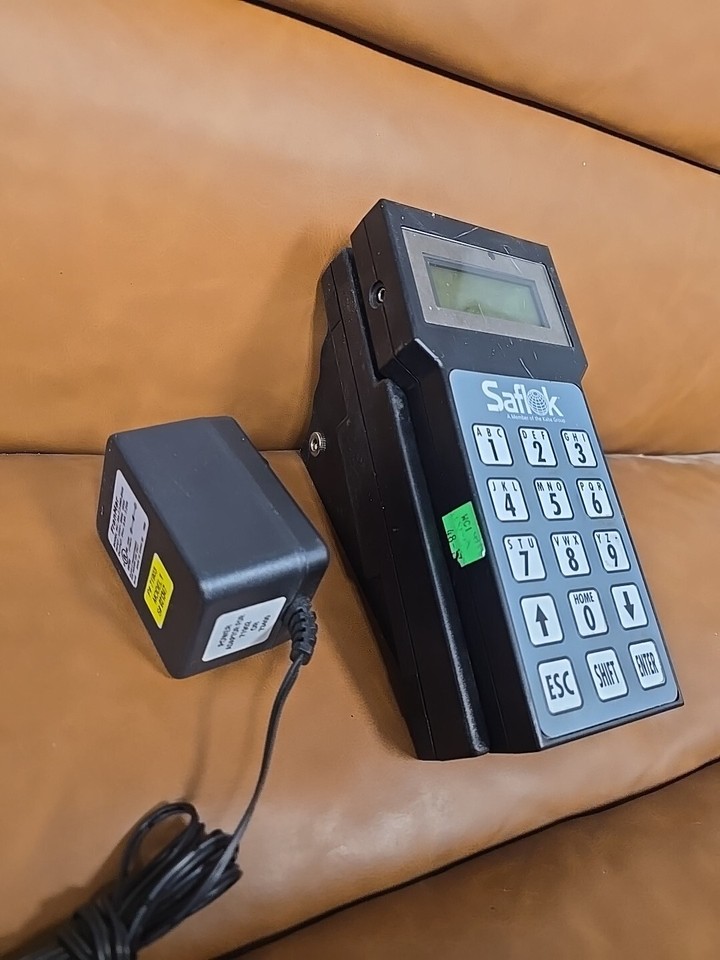 Saflok Handheld Programmer Model 3 71900 With Charging Base 71902 | eBay