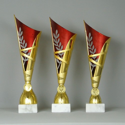 3er Serie Pokale /34-32cm / gold rot/ mit Gravur+Emblem / kompl ...