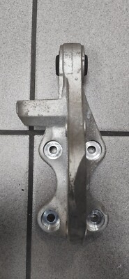 2018- 2022 VOLVO XC90 FRONT RIGHT SIDE AXLE BEARING SUPPORT BRACKET OEM ...