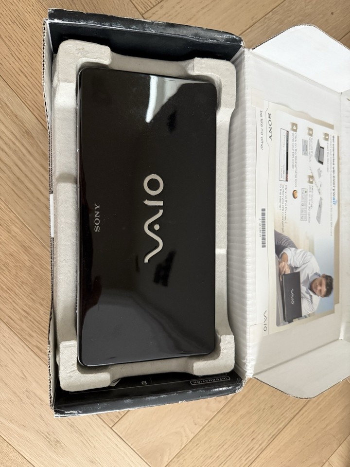 Sony Vaio VGN-P11Z Mini Laptop Black With Extras | eBay UK