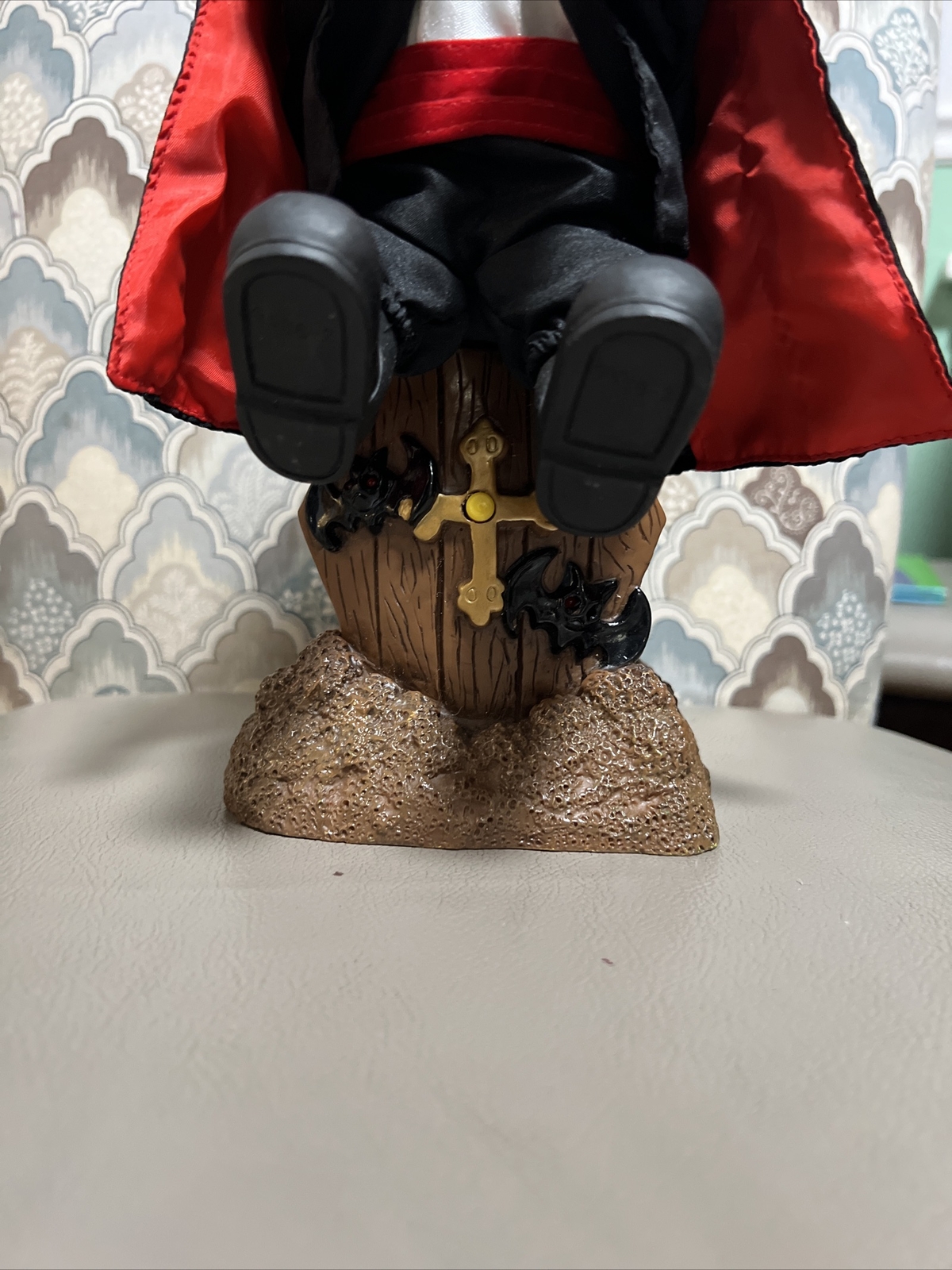 Dracula Animated Vampire Gravestone Halloween Decor Gemmy Motionette | eBay