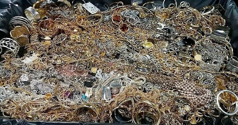 FREE SHIP Vintage Now Jewelry 5 Lb Lot Junk Harvest DIY Rhinestone ...