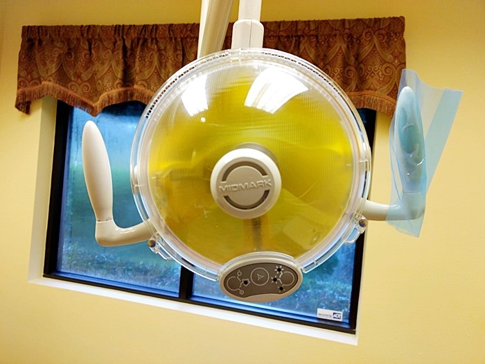 Midmark Dental Dual Track Light & Monitor (003-2990-00) | eBay