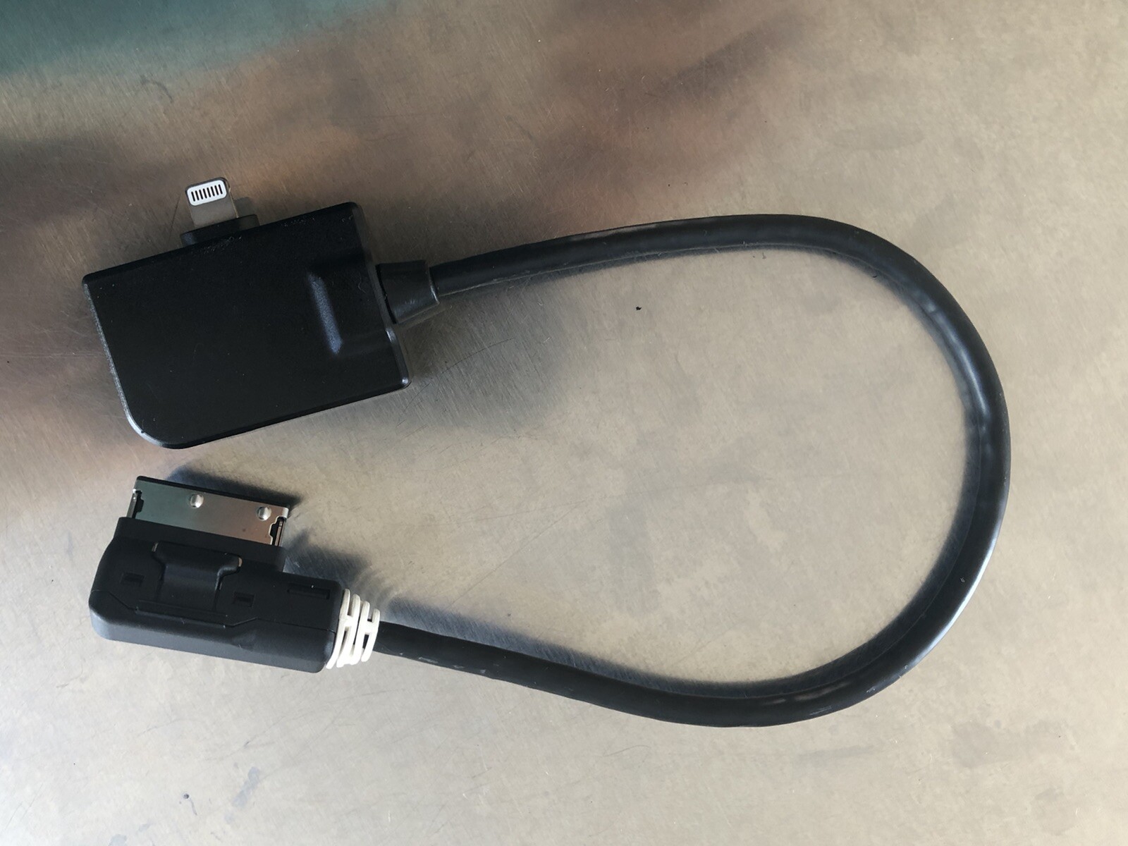 Bentley Adapter Lightning Connector Charger 5N0 035 554 J iPhone 5 6 7 ...