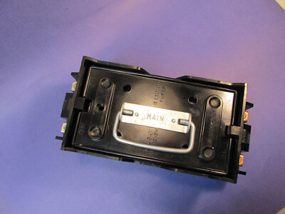 Fuse Blocks & Holders - Pull Out Fuse Block