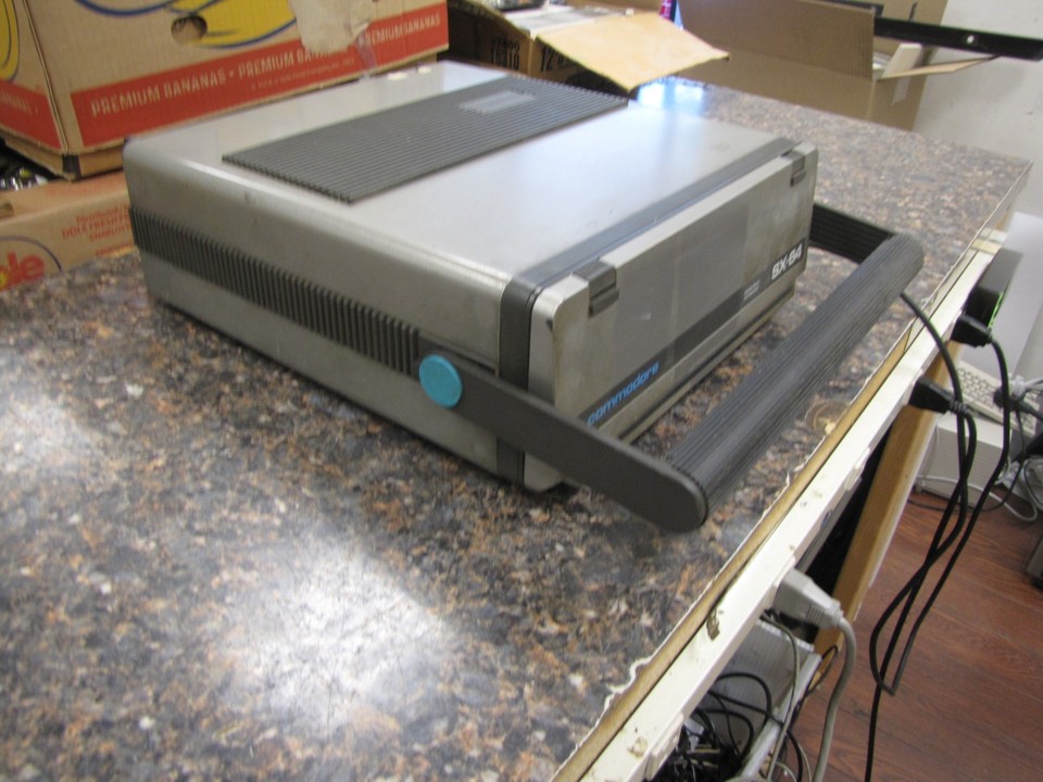 Commodore SX-64 Executive Portable Computer w/Keyboard Basic V2.0 Ready ...