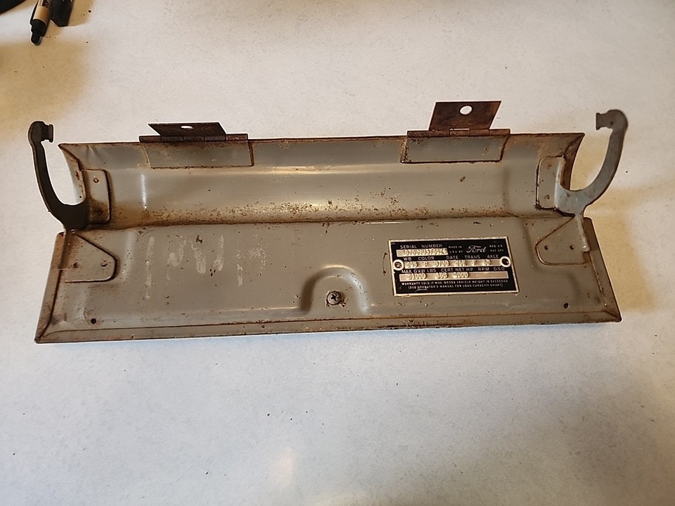 1957 1958 1959 FORD F100 TRUCK GLOVE Compartment BOX DOOR W Serial ...