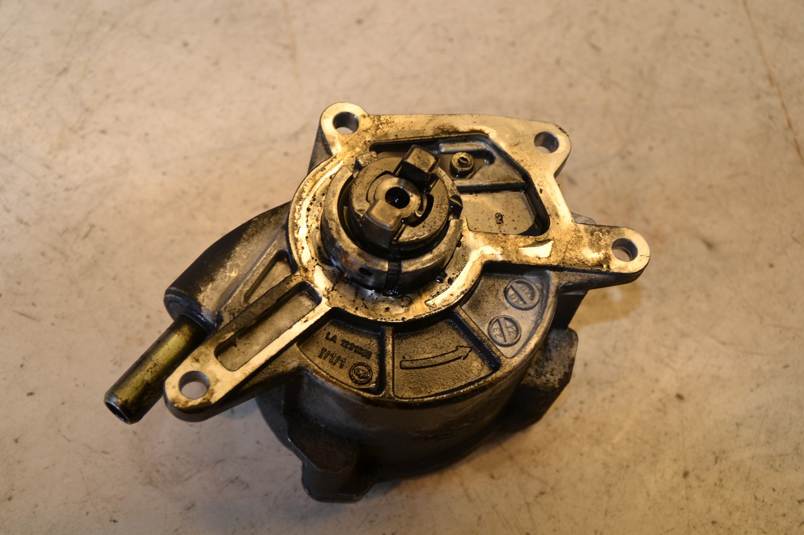 Mercedes ML Brake Vacuum Pump A6422300165 W164 Ml 320 CDi Brake Vacuum ...