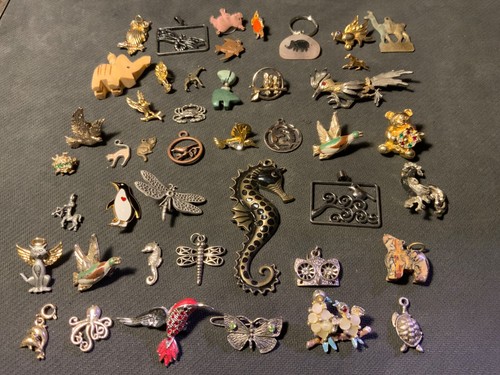 Lot of 34 Animal trinkets | eBay