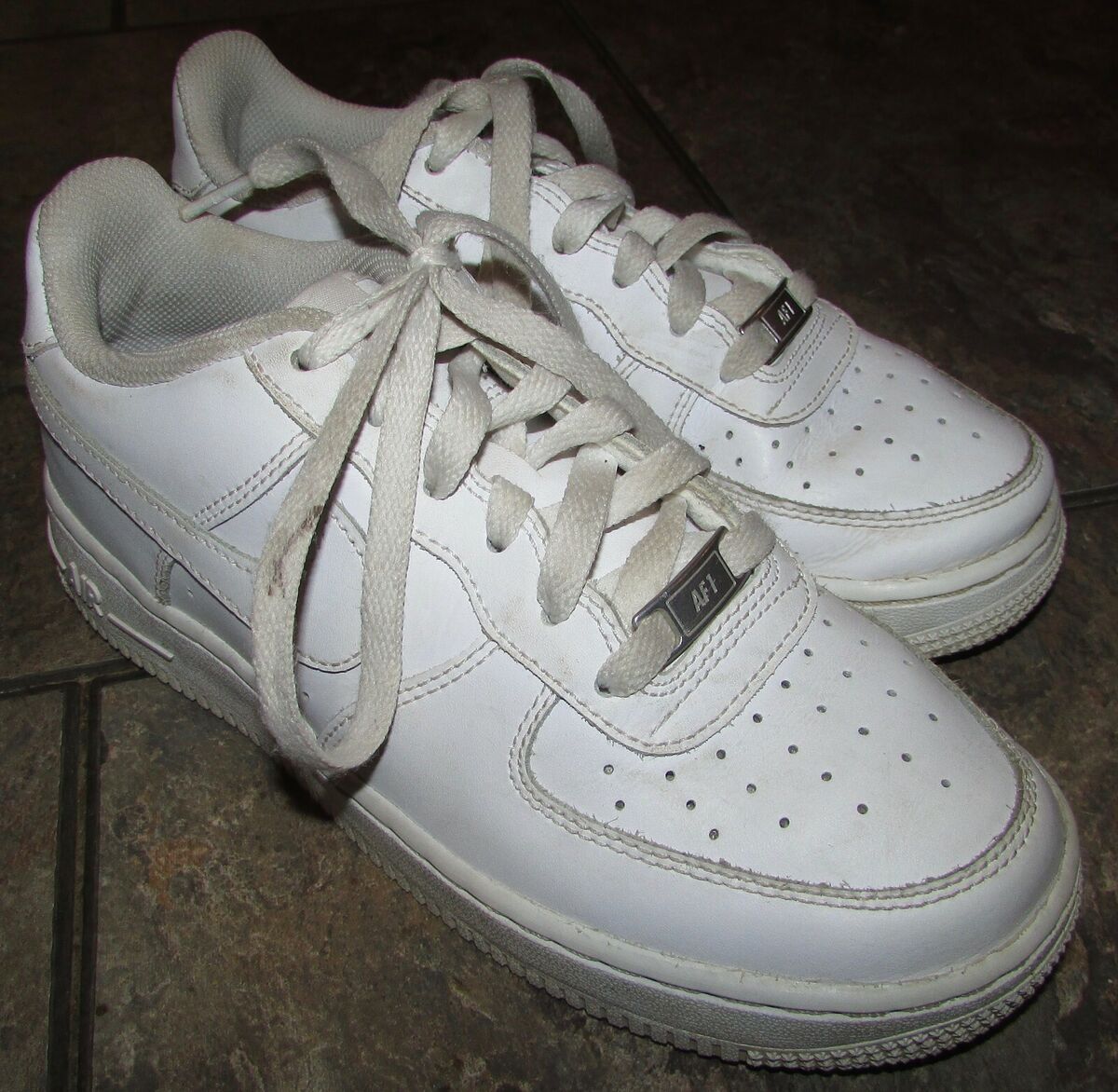 Nike AF1 Air Force 1 Triple White Sneakers Size 5Y #314192 Nike AF1 Air Force 1 Triple White Sneakers Size 5Y #314192