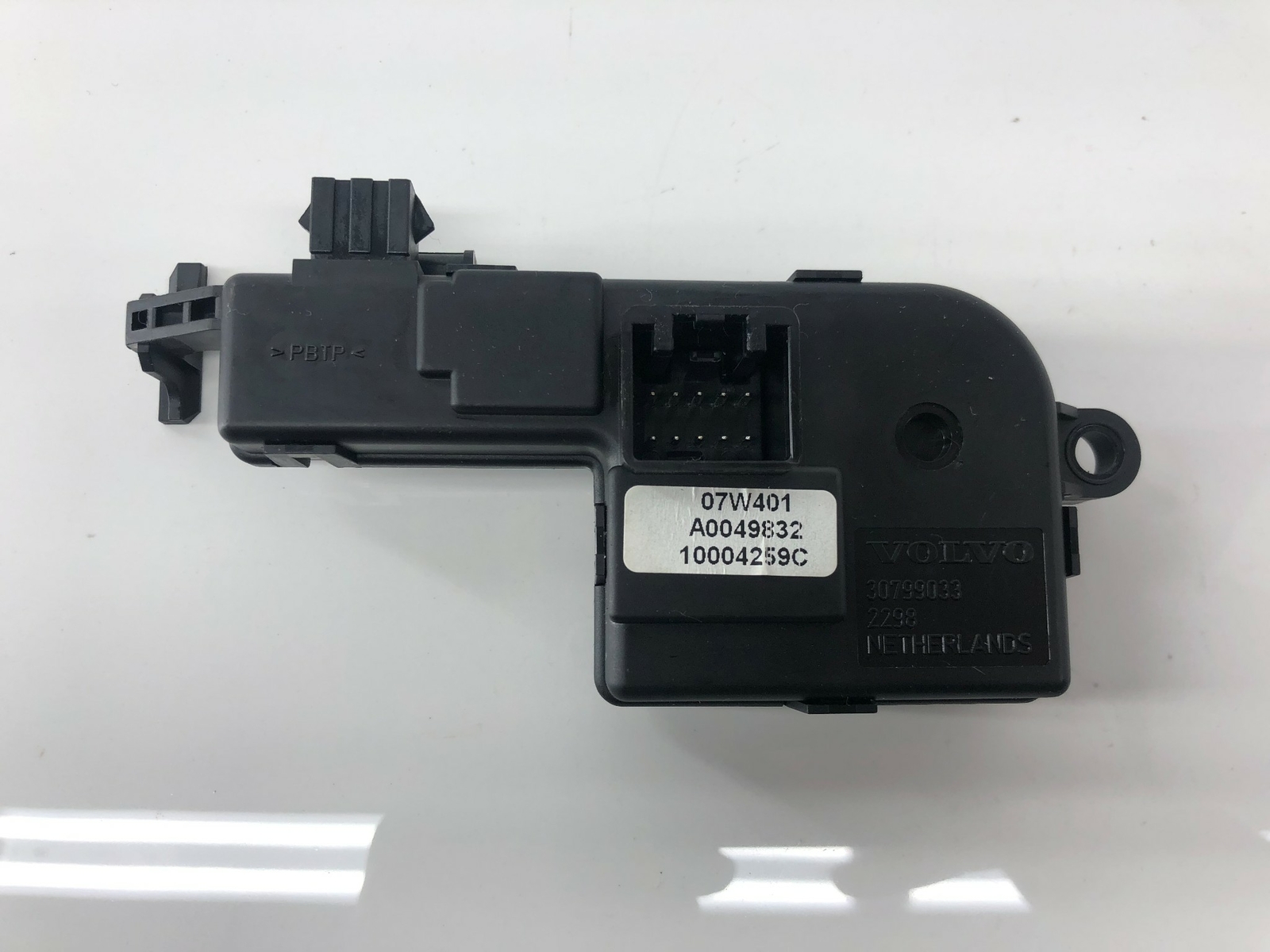 03-14 VOLVO XC90 SUNROOF MOONROOF COMPUTER CONTROL MODULE UNIT 30799033 ...