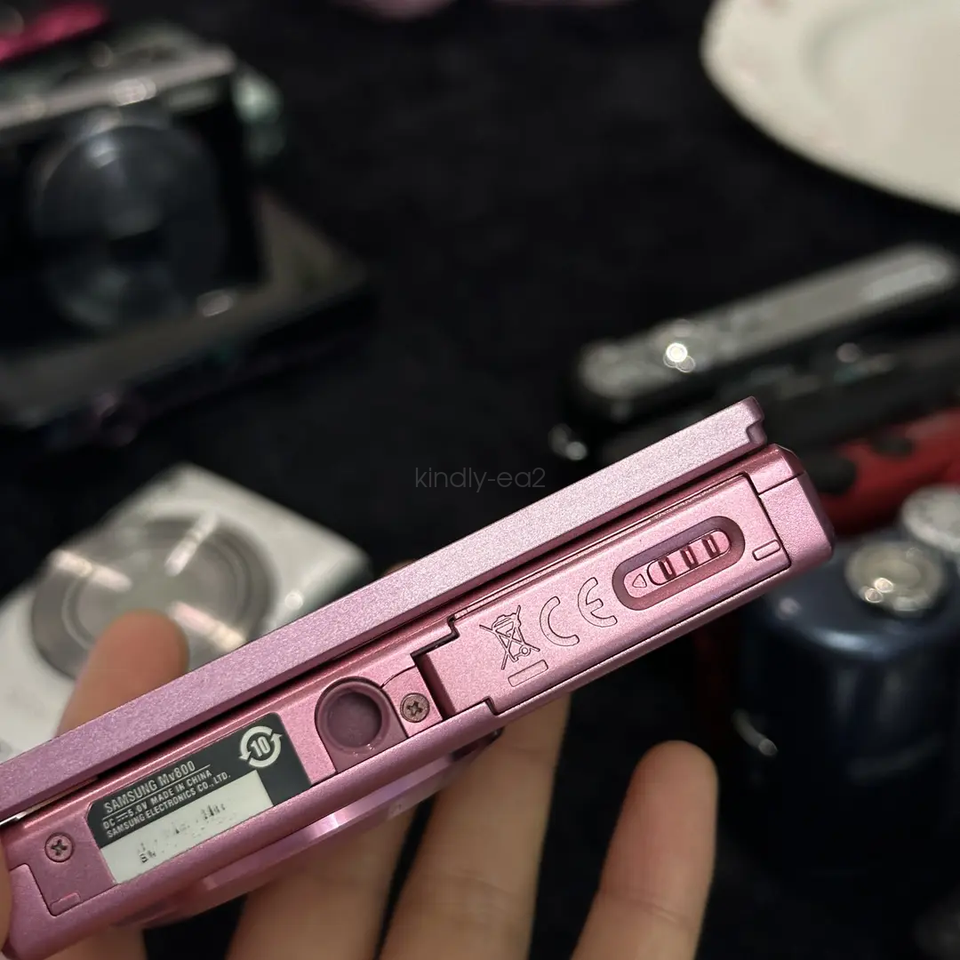 Samsung MV800 Flip-out Vlog Camera Pink Only One!!! | eBay