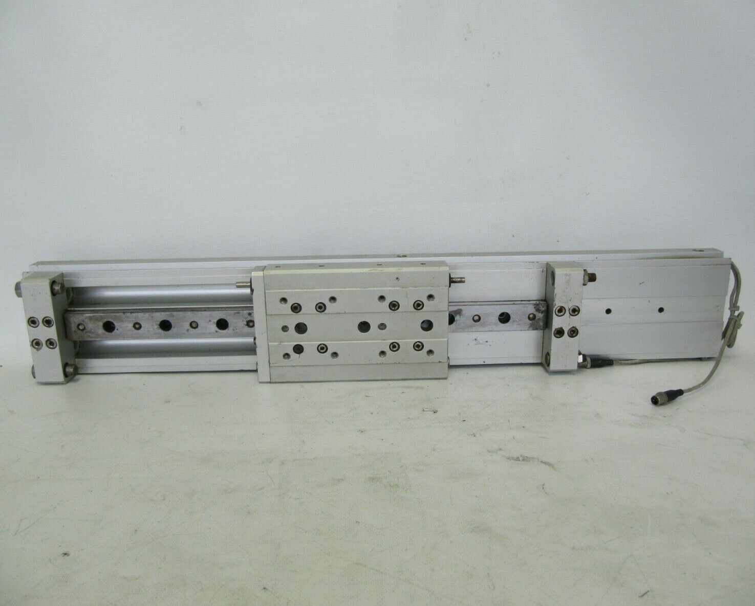 SMC Pneumatic Cylinder with D-M9P Sensors MXW20-250B-M9PSAPC | eBay