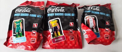 COCA COLA BOTTLE JAPAN FINGER SOCCER GAME SET LOT CHINA/ NIGERIA/BRAZIL ...