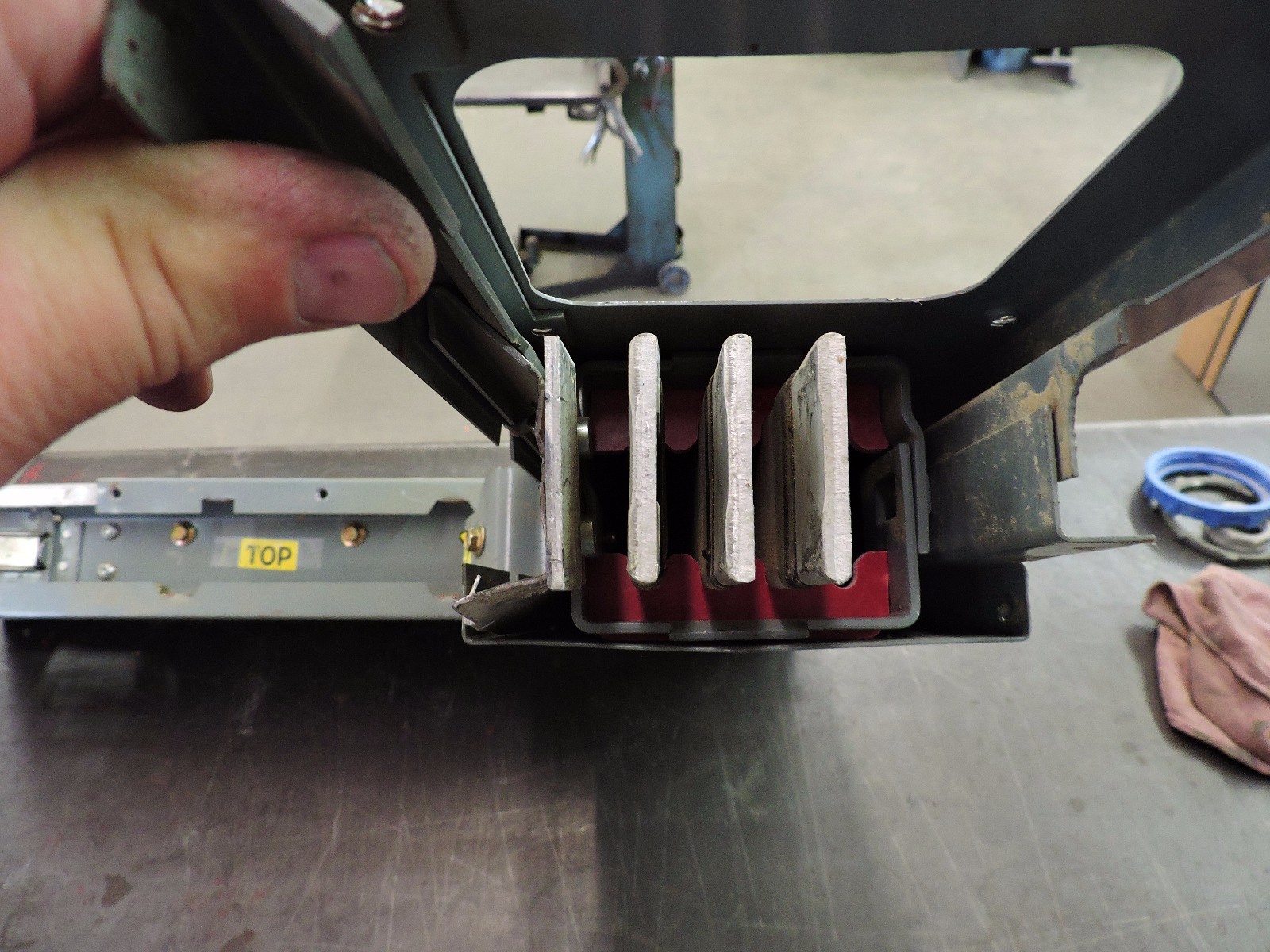 SQUARE D I-LINE AP304GLTI ALUMINUM PLUG IN BUSWAY ELBOW 400A 600V 3P3W ...