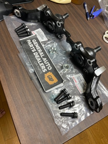 Genuine TOYOTA OEM 4RUNNER 96-02 Front Lower Ball Joint Right Left ...